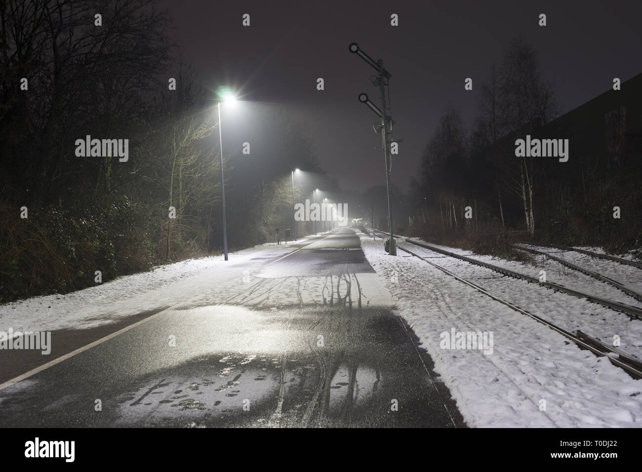Deserted foggy rail track hi-res stock photography and images - Alamy