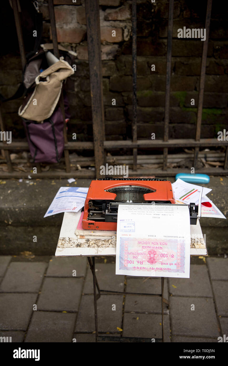 Paper On Pavement High Resolution Stock Photography and Images - Alamy