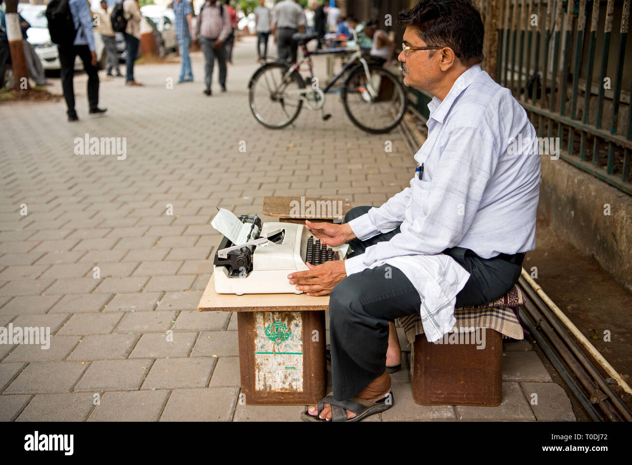 typist sitting Pavement, Mumbai, Maharashtra, India, Asia Stock Photo ...