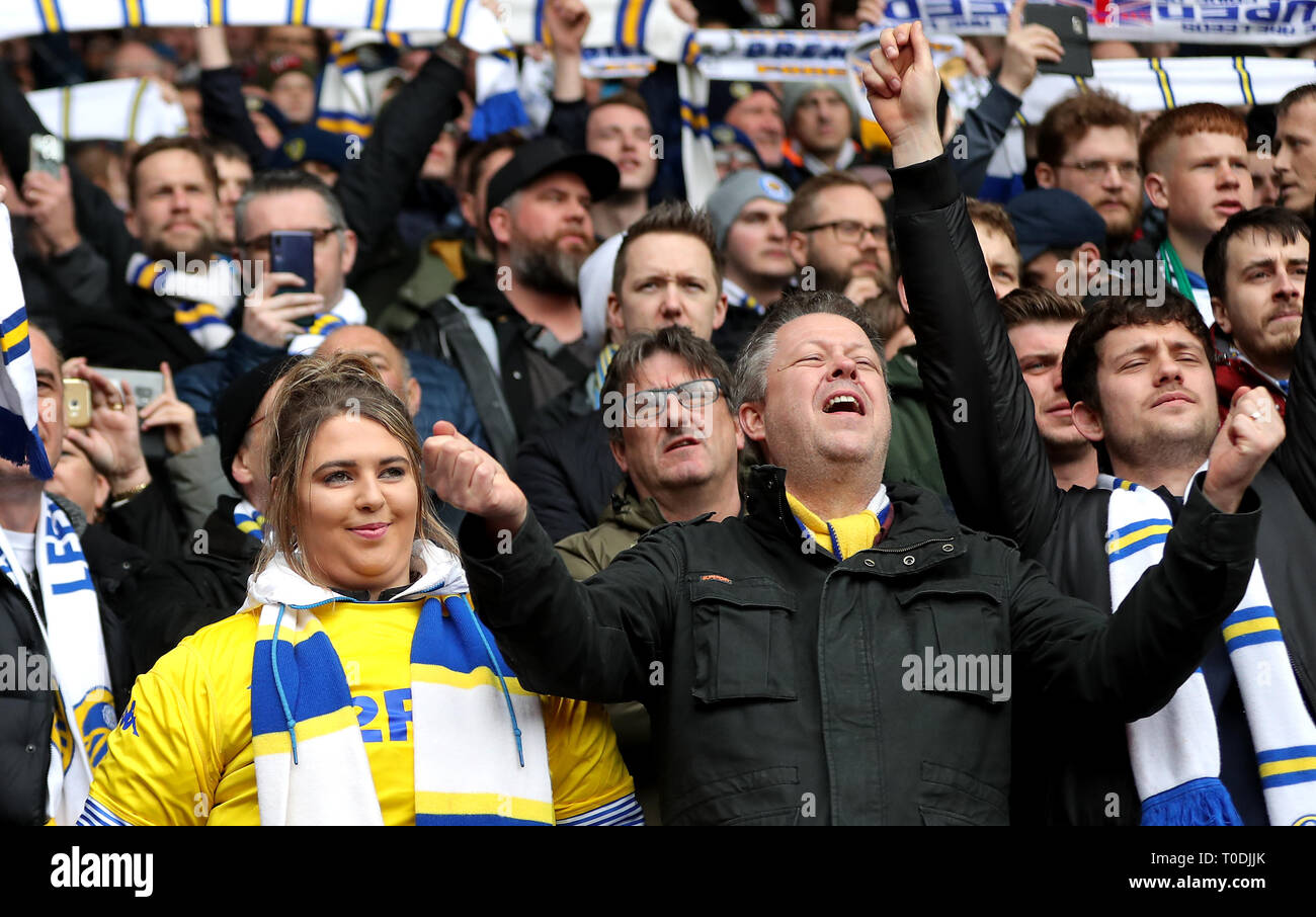 Leeds United fans react in the stands Stock Photo - Alamy Leeds United fans react in the stands Stock Photo - Alamy