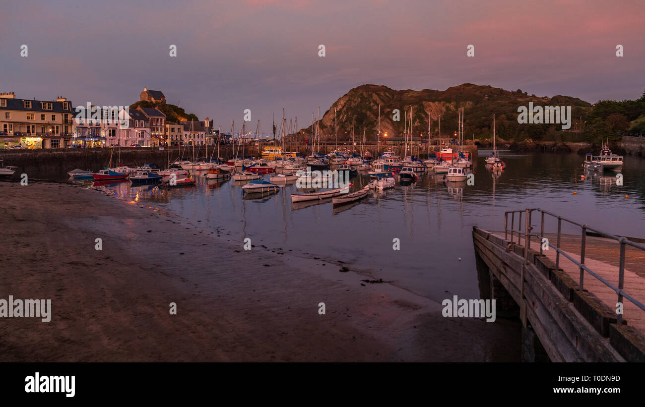 Rock channel quay hi-res stock photography and images - Alamy