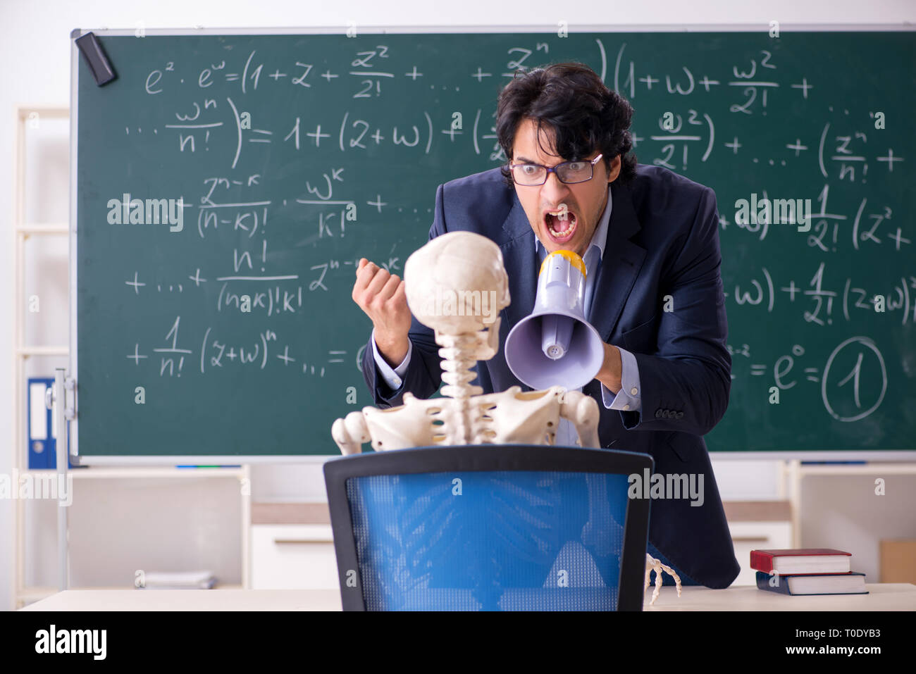 The yelling bones hi-res stock photography and images - Alamy