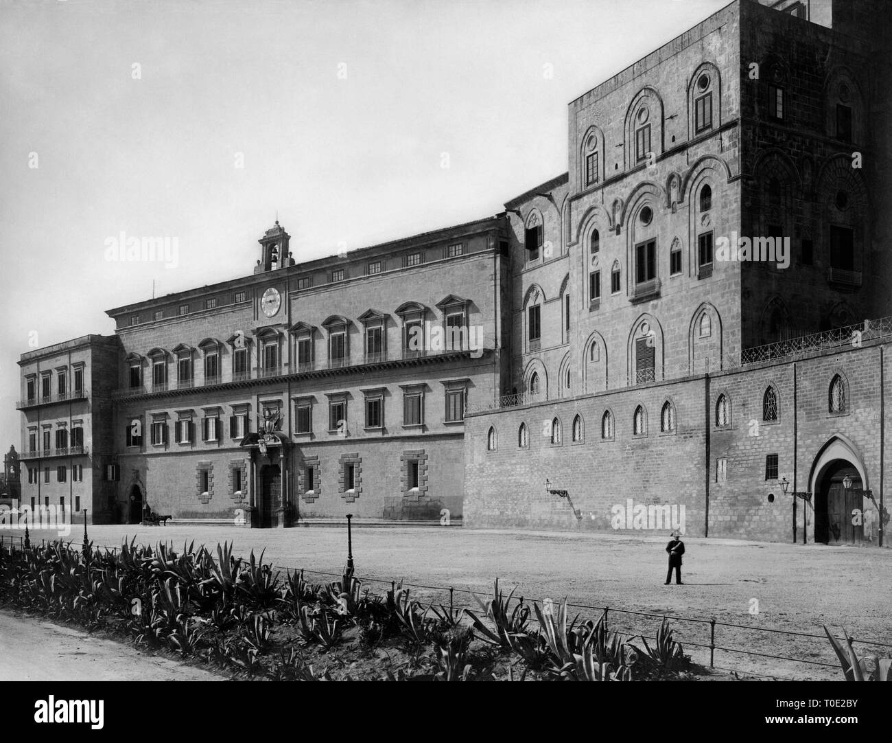 royal palace, palermo, sicily, italy 1920 Stock Photo - Alamy
