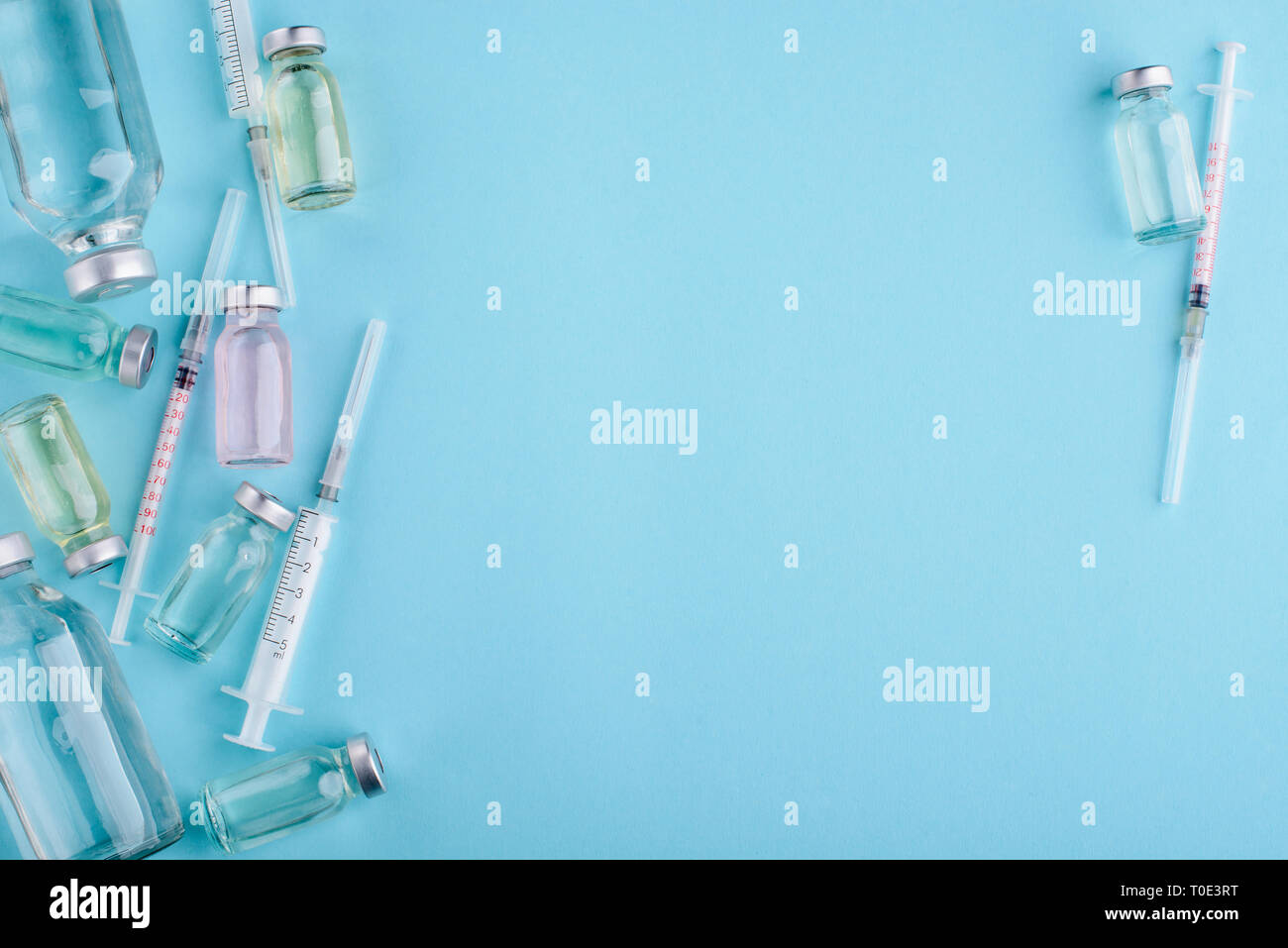 Medicine vials top view hi-res stock photography and images - Alamy