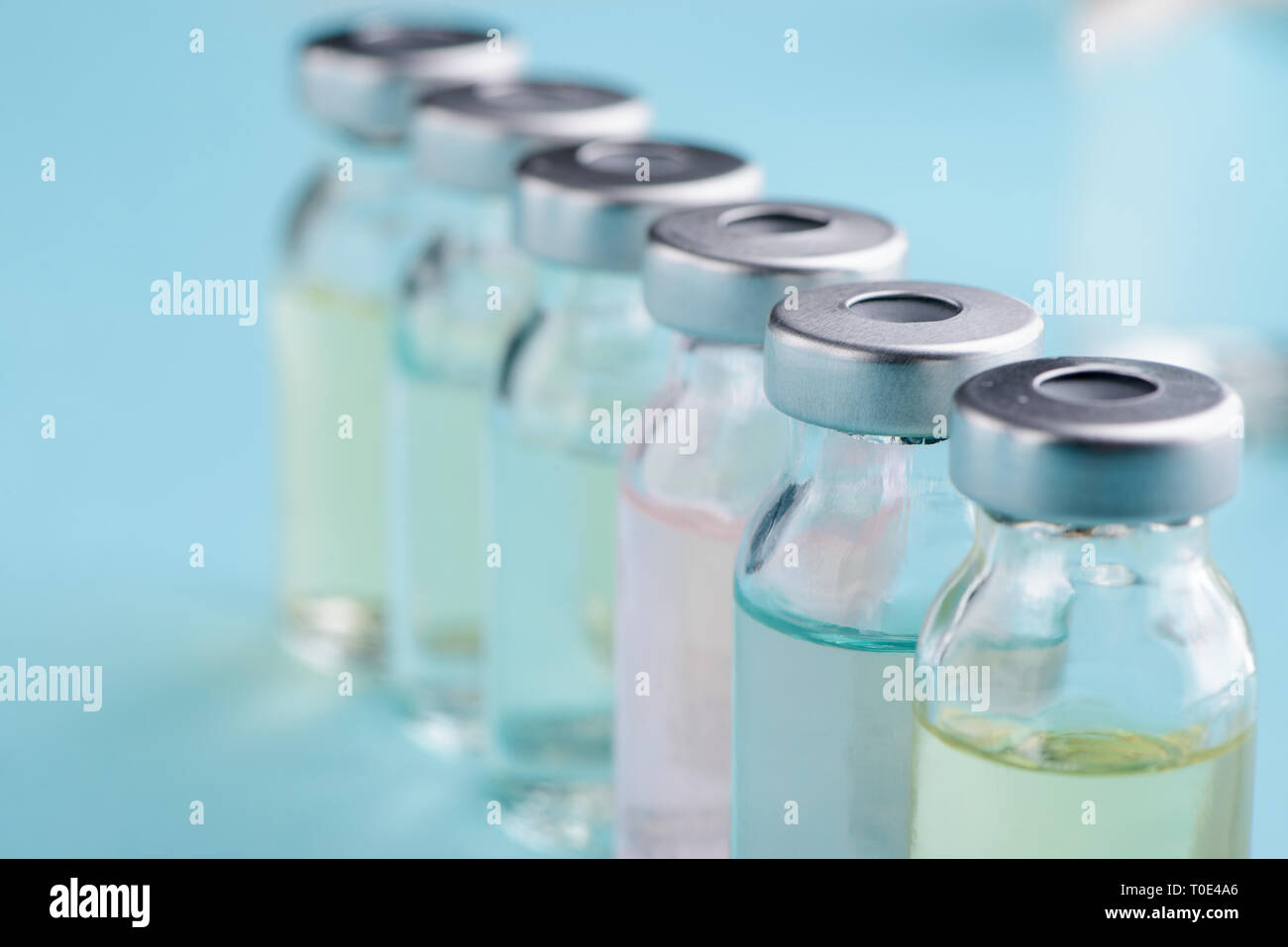 Medicine vials production hi-res stock photography and images - Alamy