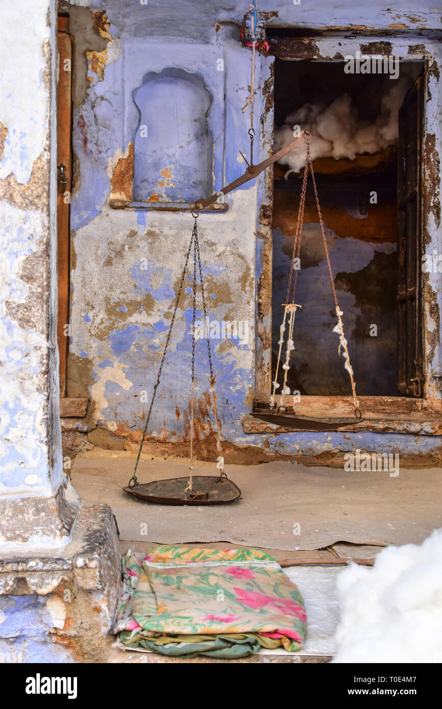 Indian weighing scales hi-res stock photography and images - Alamy