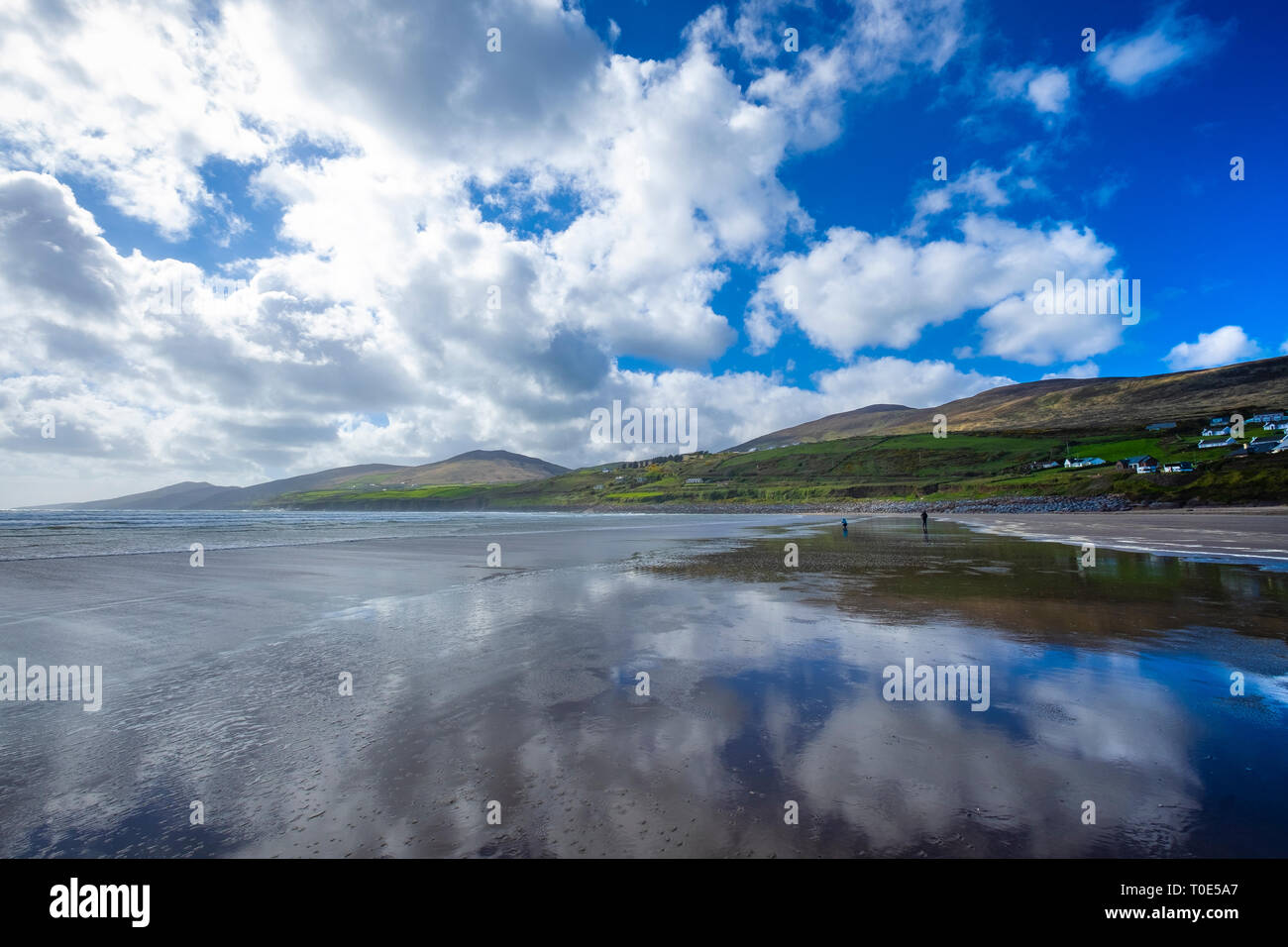 Inch beach restaurant hi-res stock photography and images - Alamy