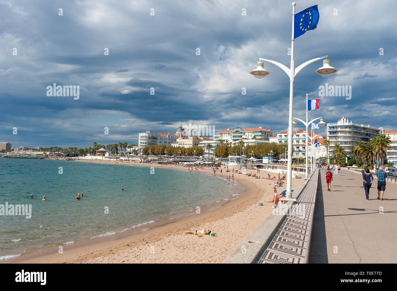 Saint raphael france beach hi-res stock photography and images - Alamy