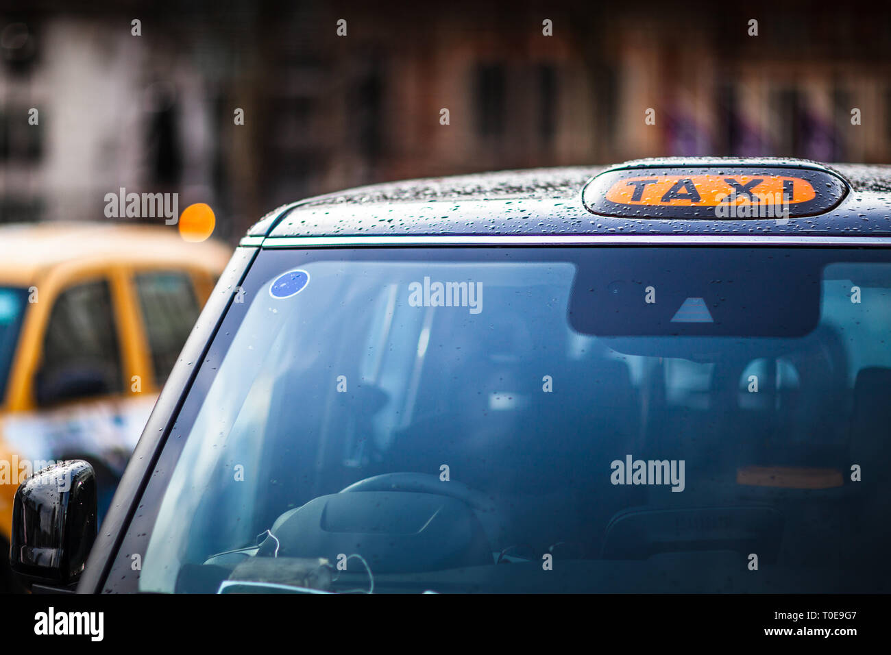 London Taxi signs, London Black Cab Taxi Signs Stock Photo - Alamy