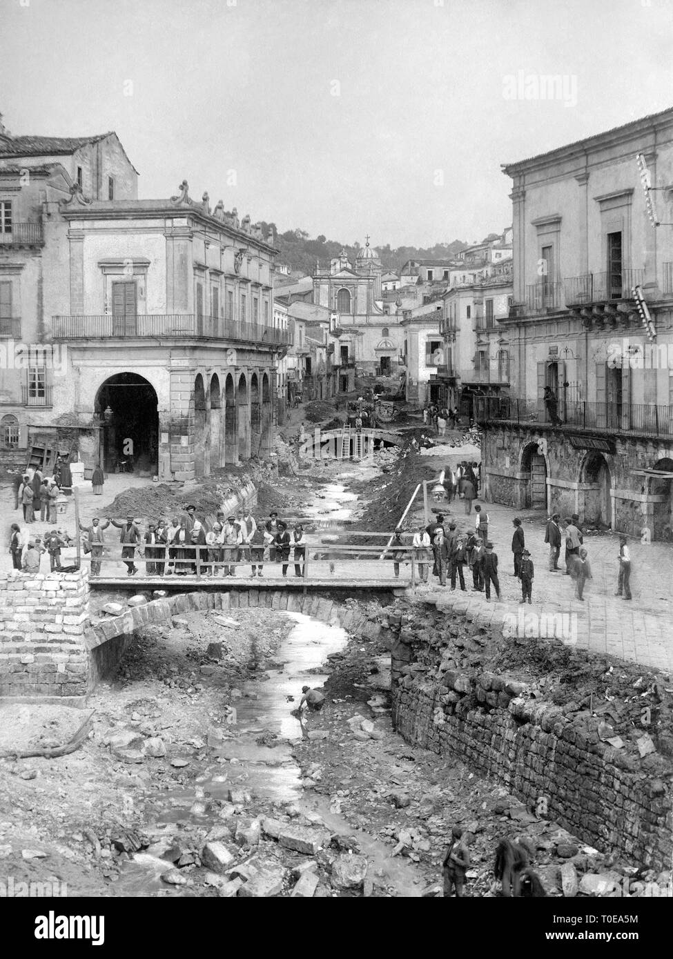 italy, sicily, modica after the inundation, 26th september 1902 Stock ...