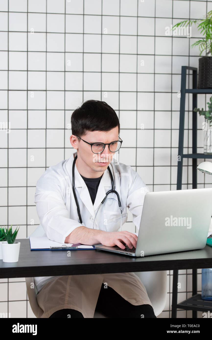 Professional hospital hi-res stock photography and images - Alamy