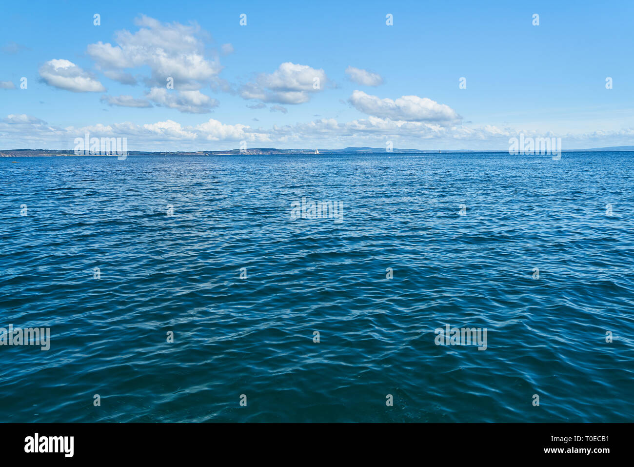 Gentle wave front hi-res stock photography and images - Alamy