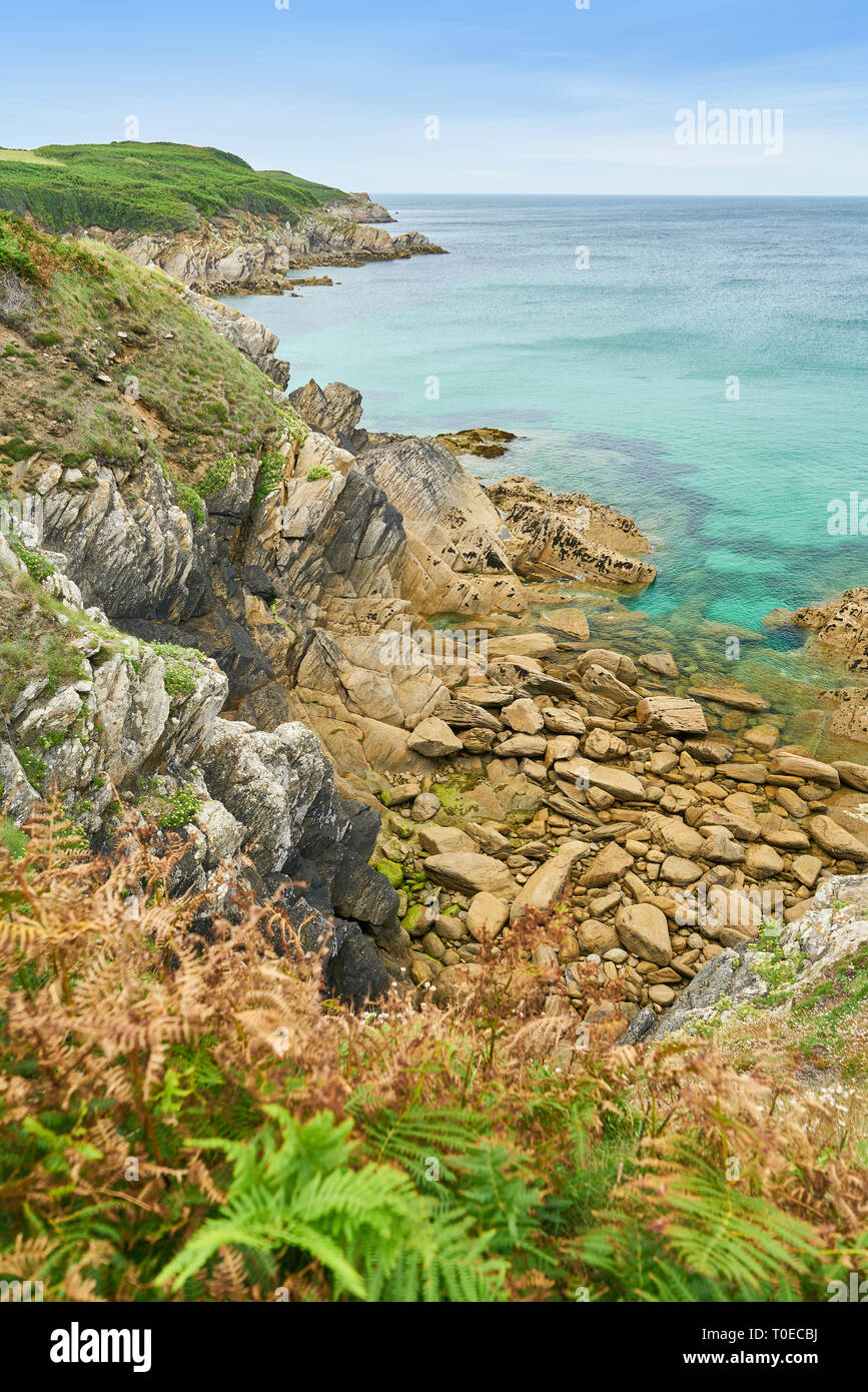 Brittany coast rock bay sea hi-res stock photography and images - Alamy