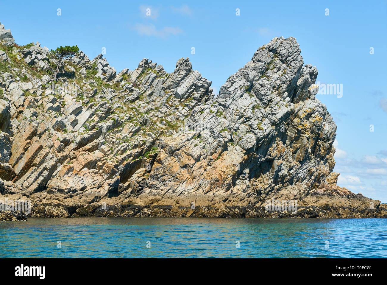Quartzite rocks on the Atlantic coast of Brittany in summer Stock Photo ...