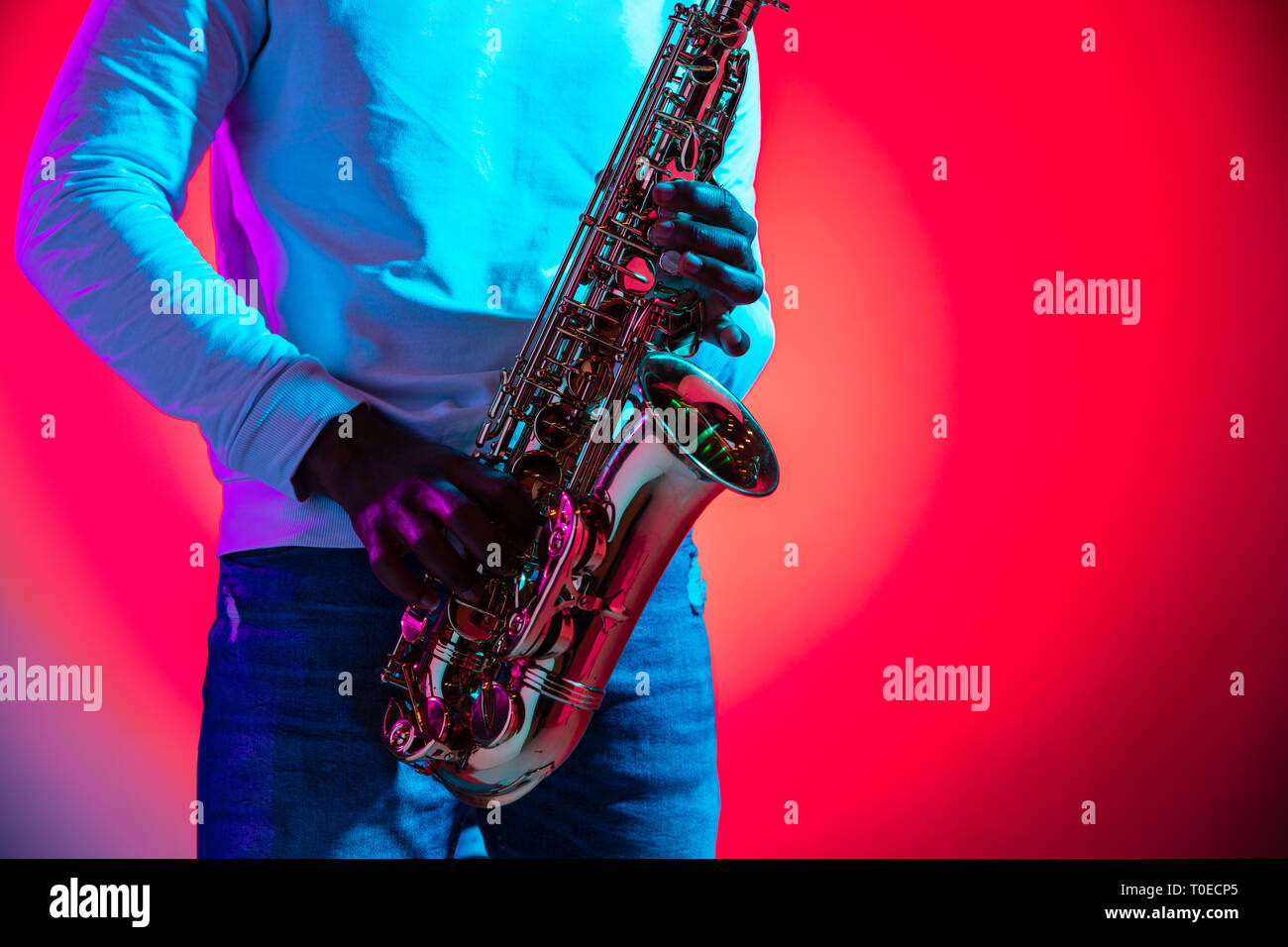 Modern saxophone hi-res stock photography and images - Alamy