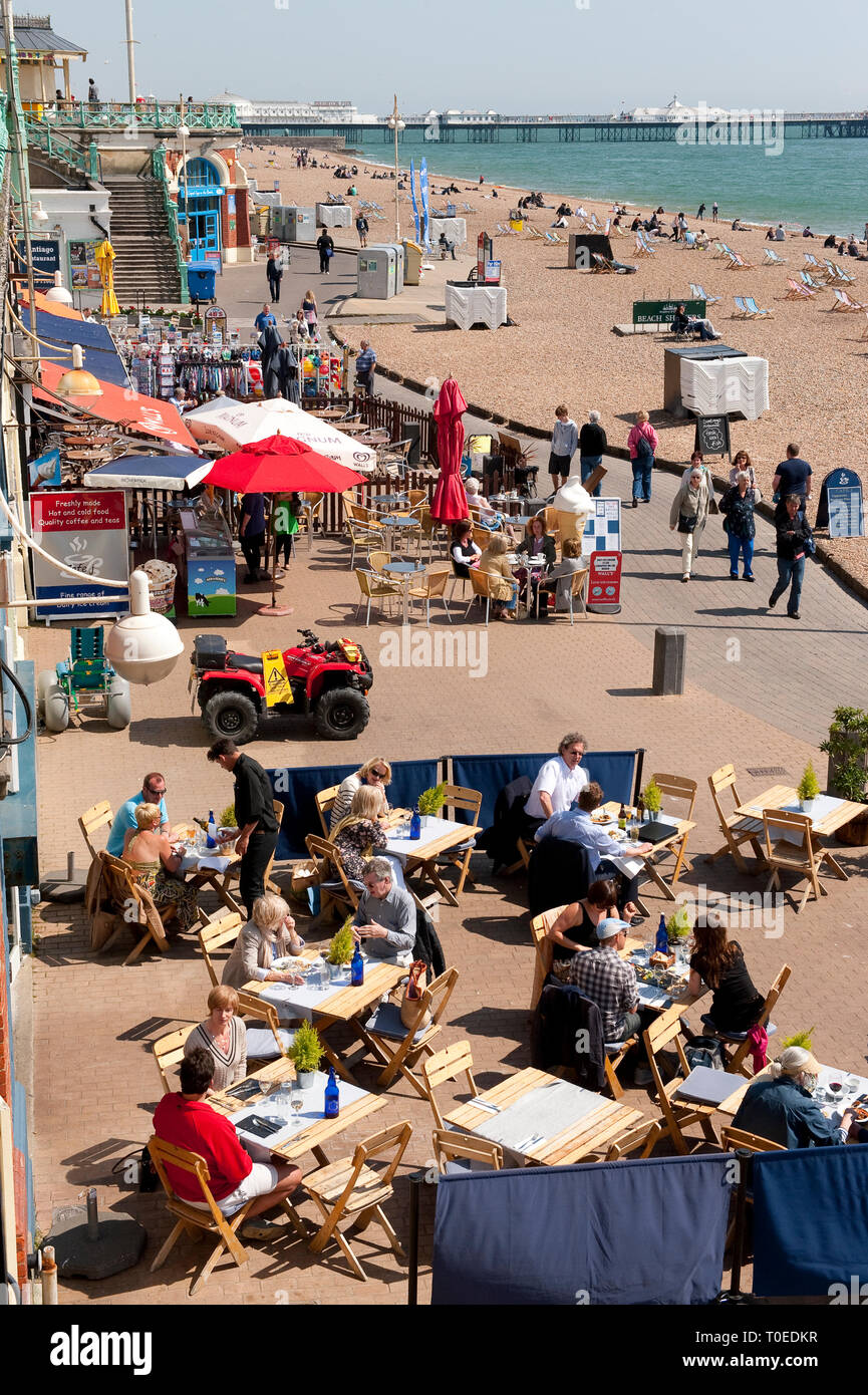 Brighton seafront bars hi-res stock photography and images - Alamy