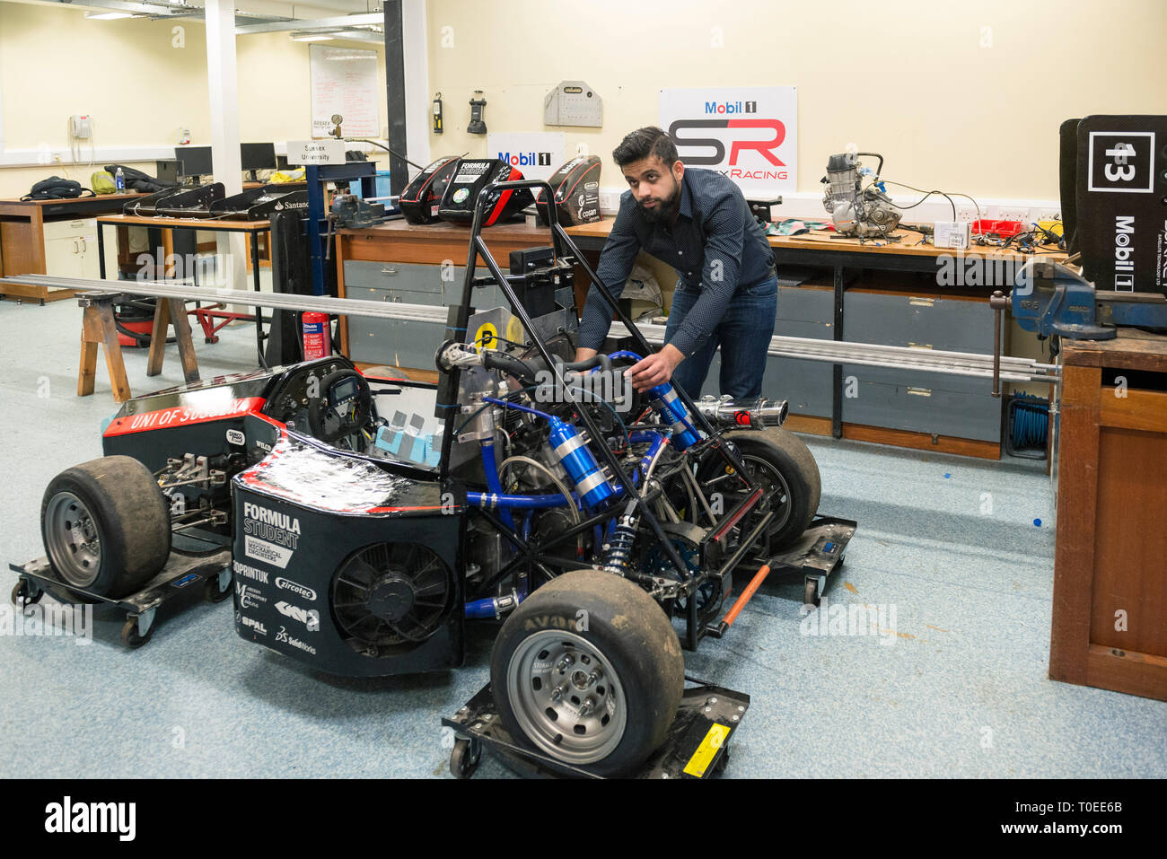 Mechanical cart hi-res stock photography and images - Alamy