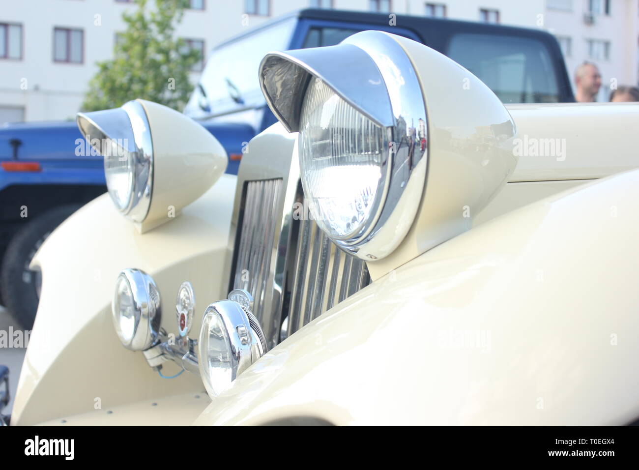headlight of old retro car Stock Photo - Alamy