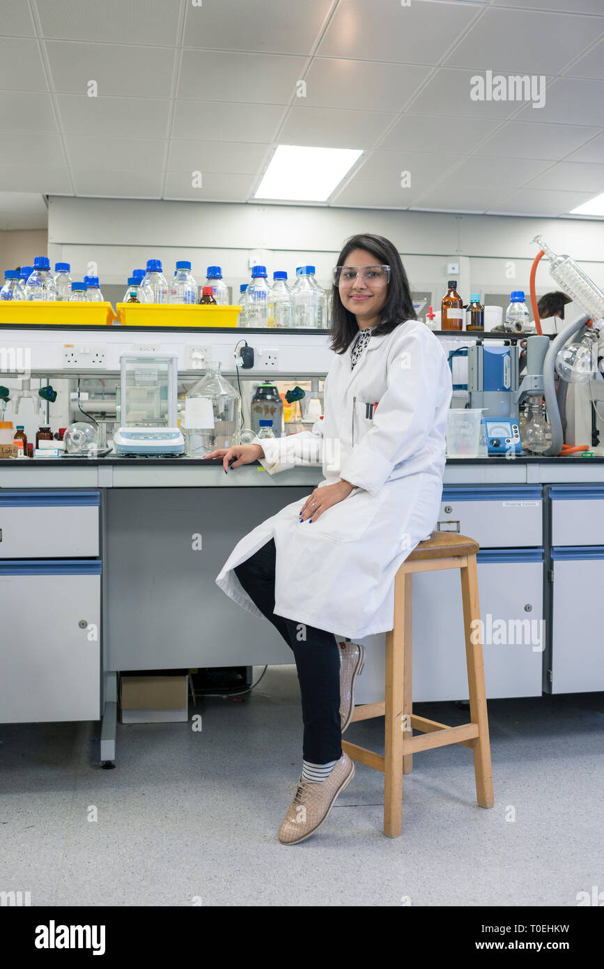 University research scientist hi-res stock photography and images - Alamy