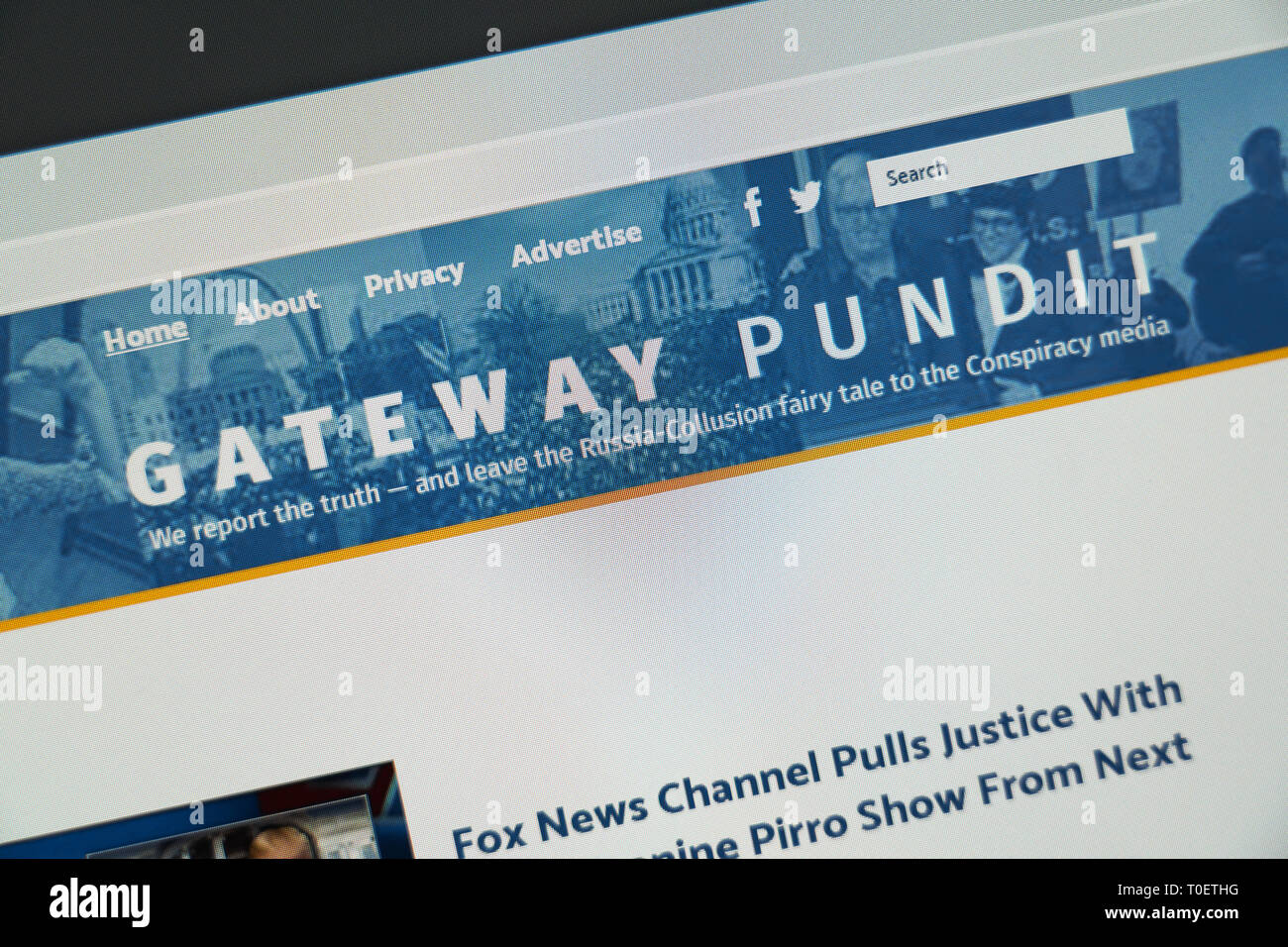 Fake news site hi-res stock photography and images - Alamy