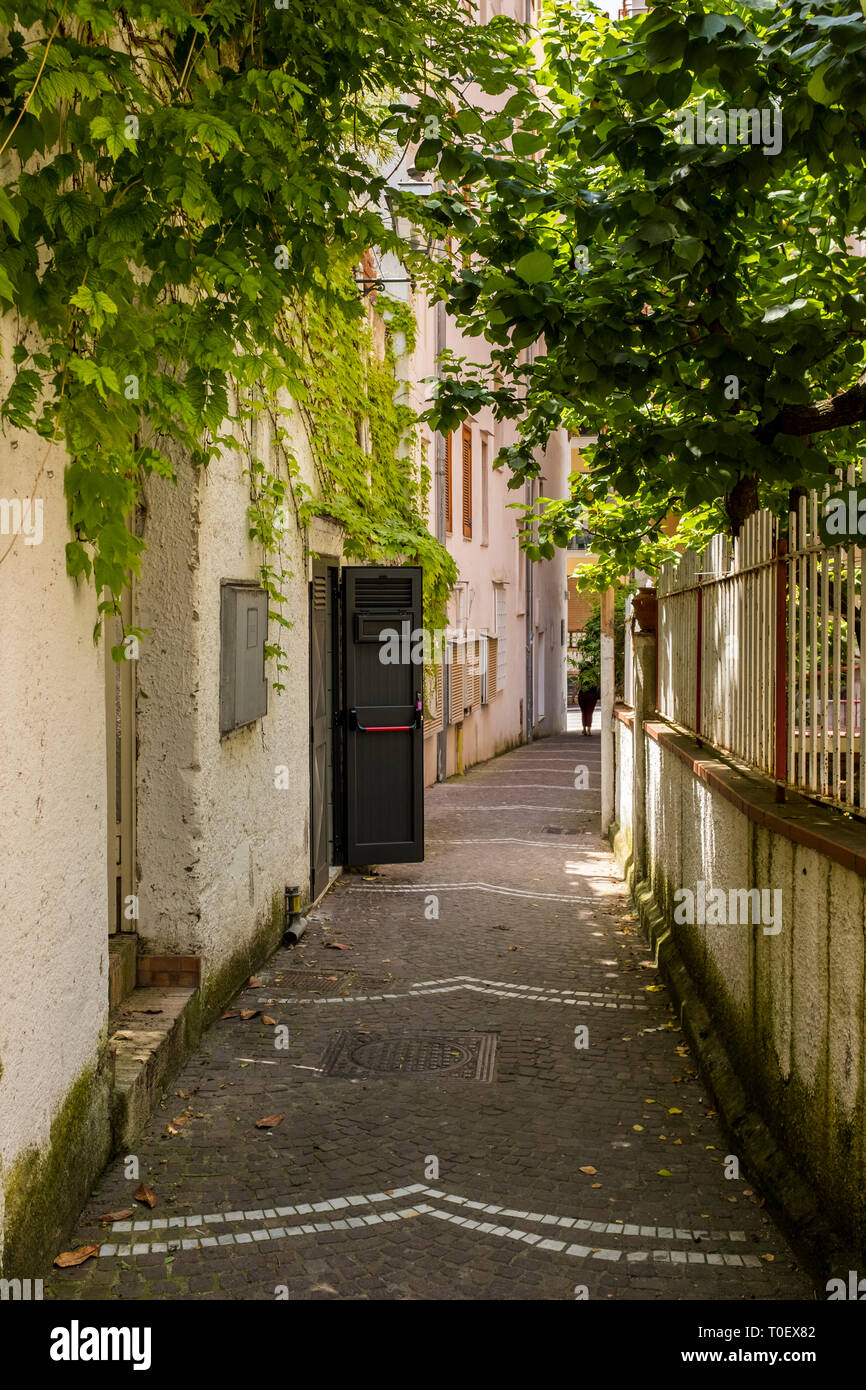 Quiet and quaint street scene in the charming village of Minori, Italy ...