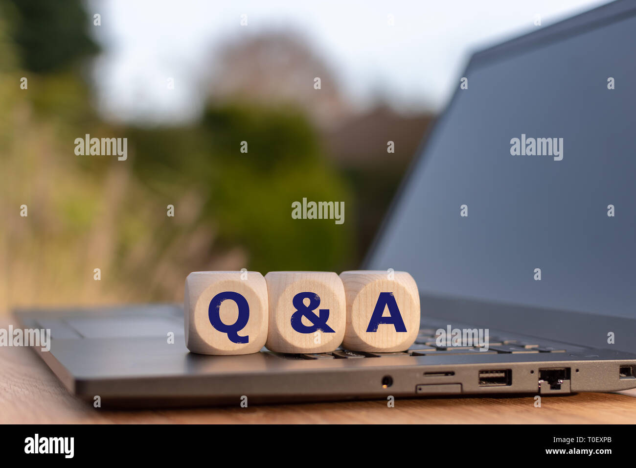 Wooden alphabet block question mark hi-res stock photography and images ...