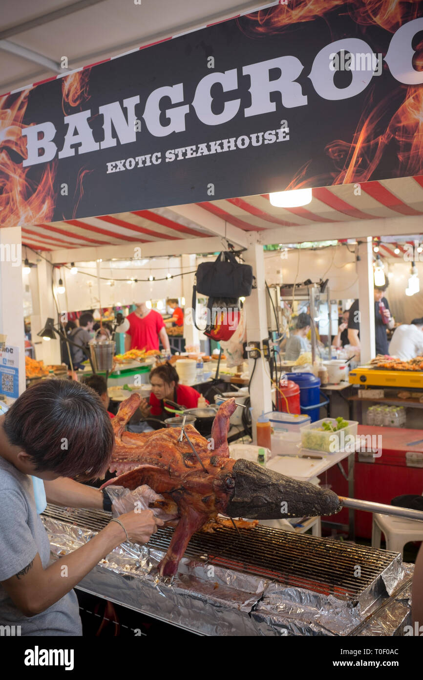 Crocodile Barbecue Stall Bangkok Stock Photo - Alamy