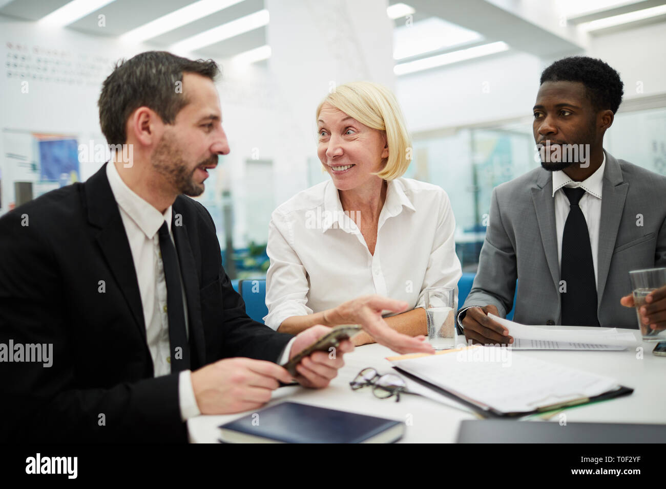 Business people meeting conference table hi-res stock photography and ...