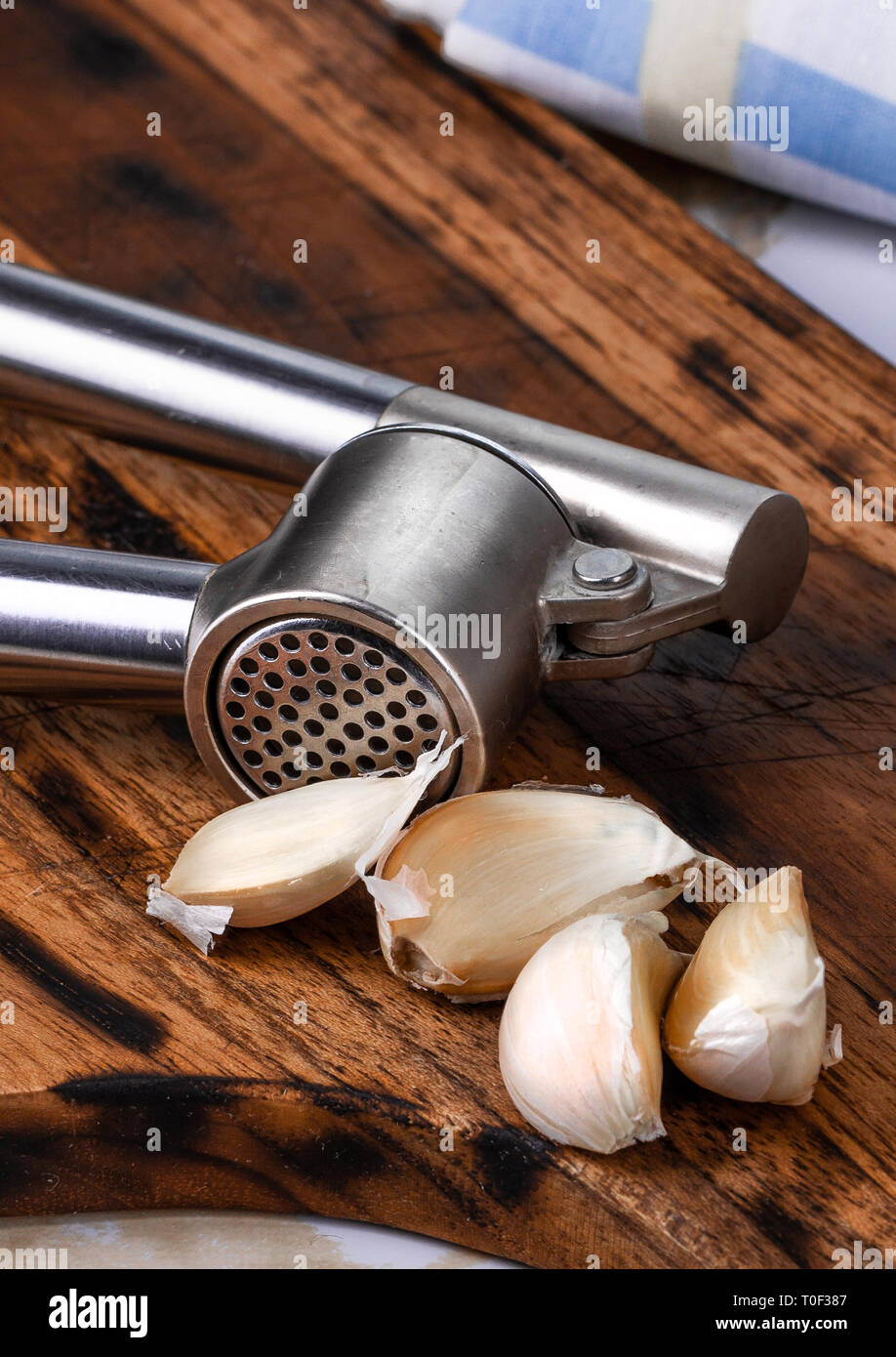 Garlic from own growing without artificial fertilizers, bio Stock Photo ...
