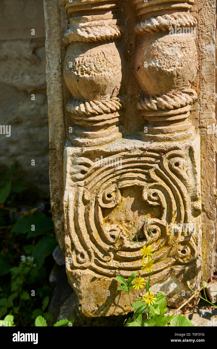 Pictures of the Archangel Georgian Orthodox Church Georgian style ...