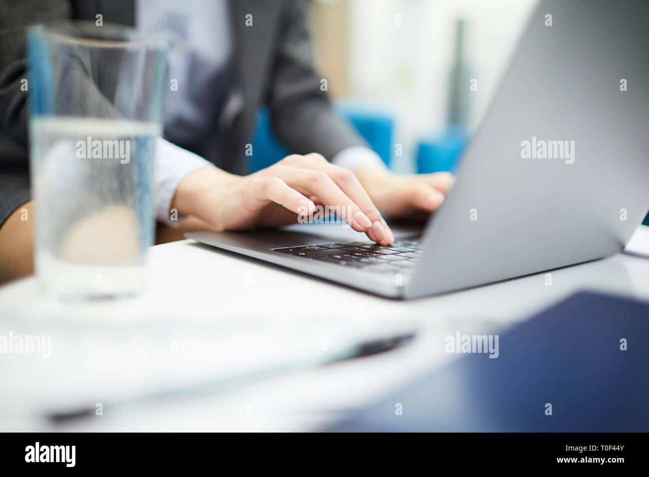 Startup typing hi-res stock photography and images - Alamy
