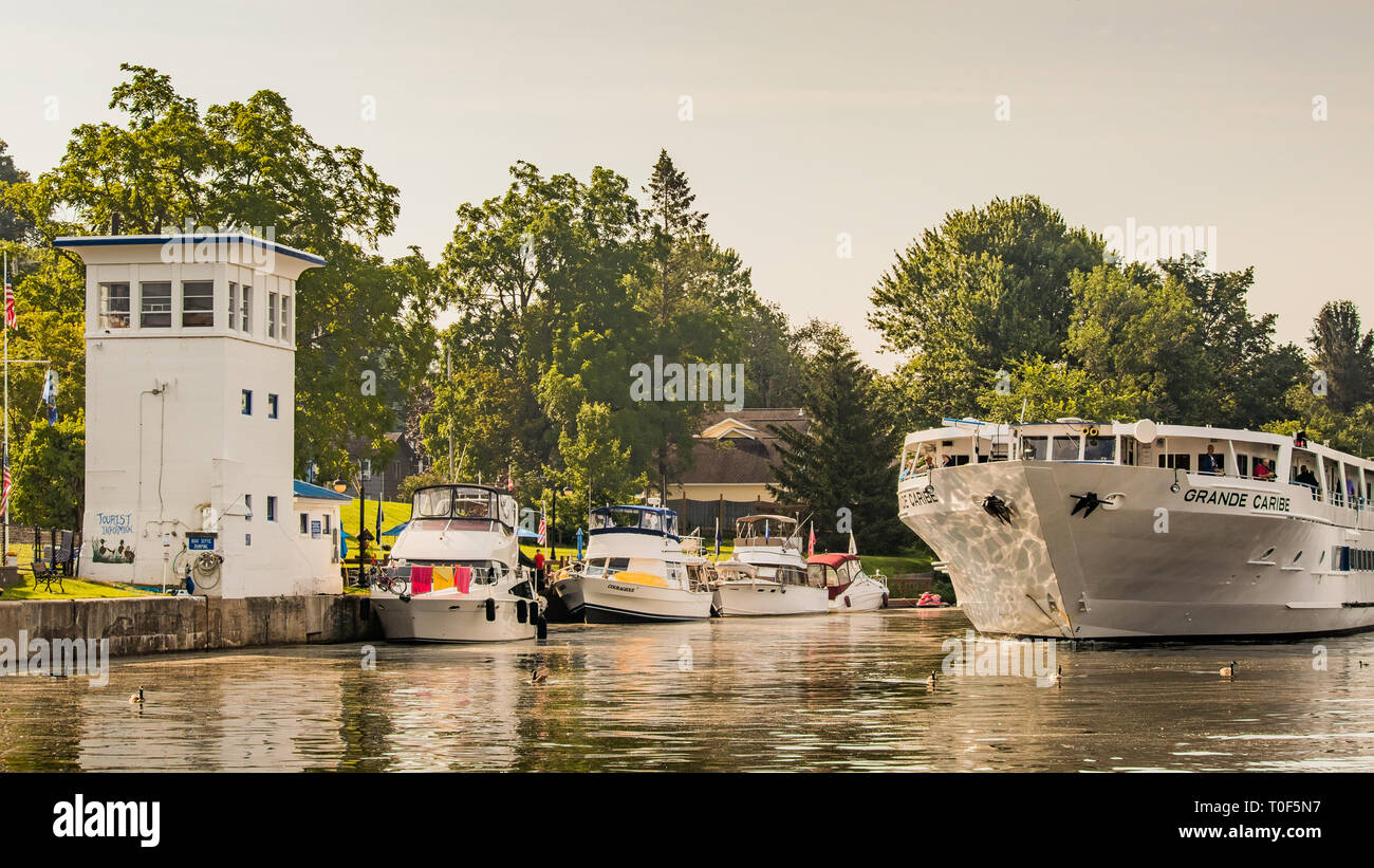 Phoenix new york hi-res stock photography and images - Alamy