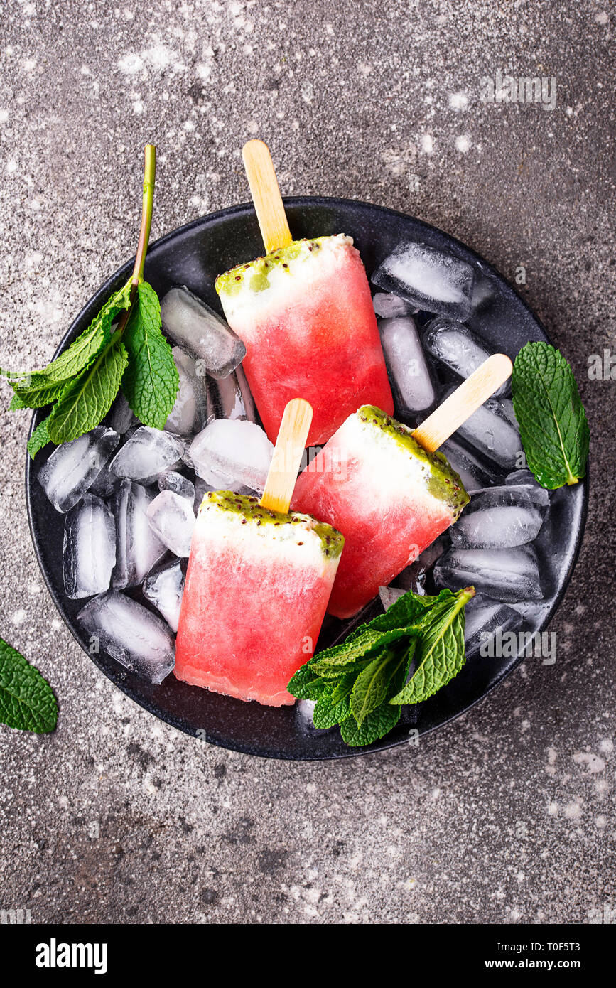 Homemade popsicles in shape of watermelon Stock Photo - Alamy