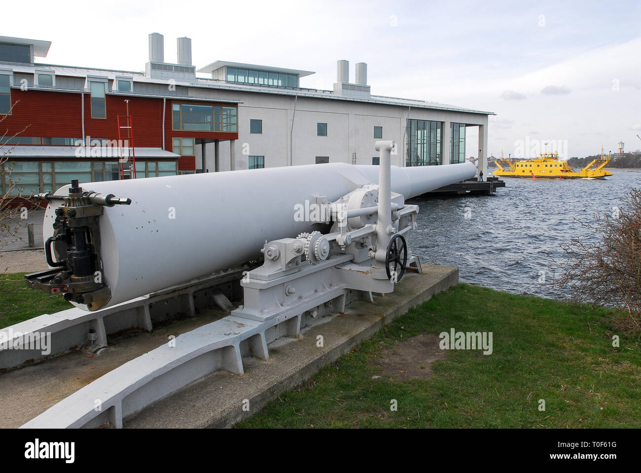 254 mm main naval gun of HSwMS Niord Oden-class coastal defence ship in ...