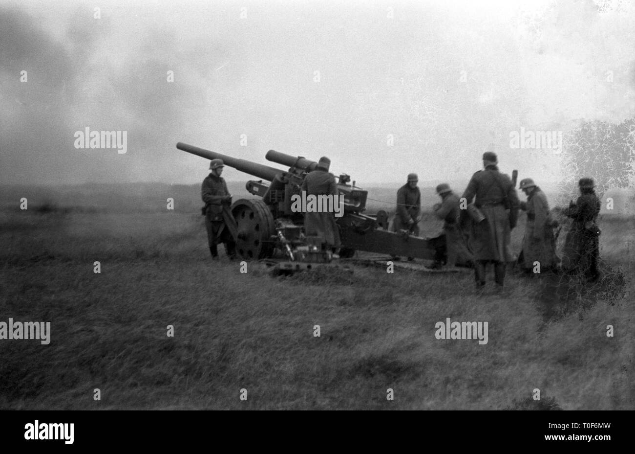 Wehrmacht Heer Schwere Kanone s.K 18 10 cm (10,5 cm) - German Army ...