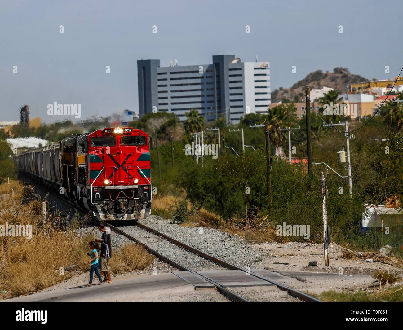 Train or Mexican railways passing through the popular colony in Ranchito and Metalera. Now ...