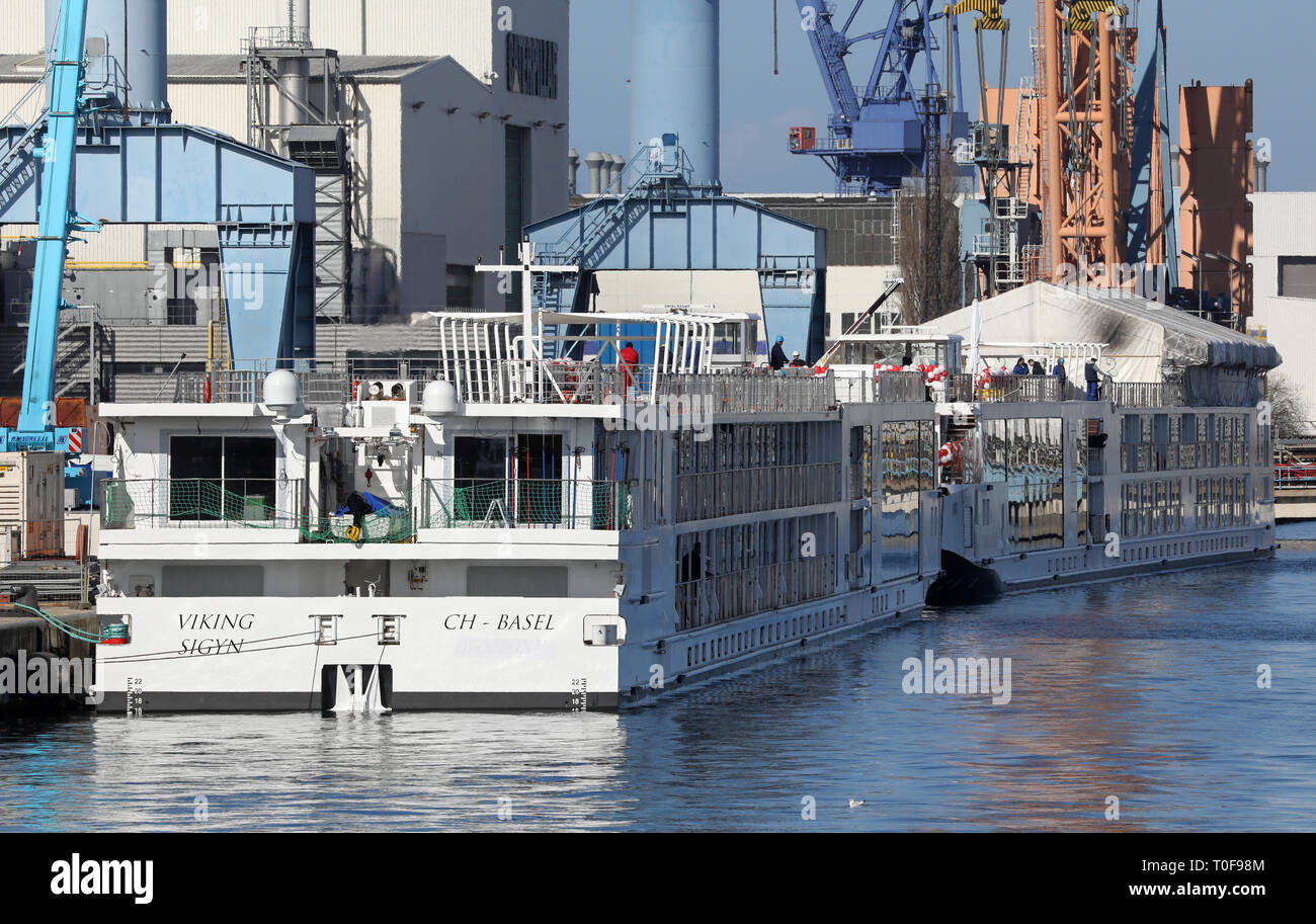 Rostock, Germany. 19th Mar 2019. In the Neptun shipyard, two river ...