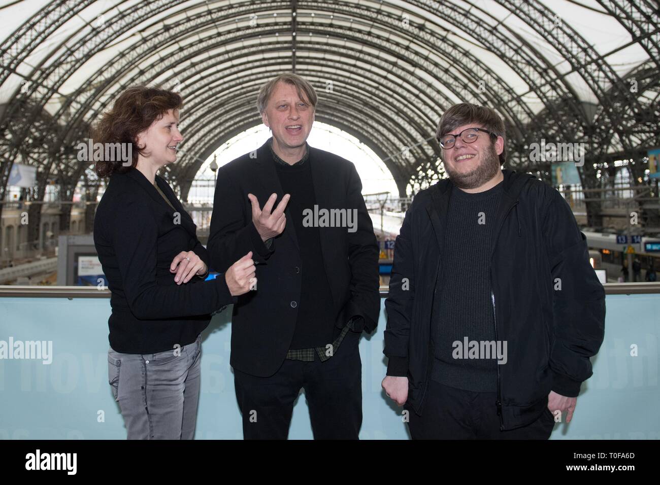 Dresden, Germany. 19th Mar, 2019. The authors Julia Schoch (l-r ...