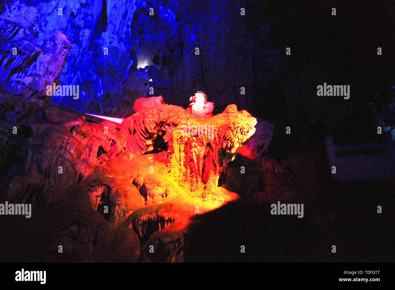 Guilin, Guilin, China. 20th Mar, 2019. Guilin, CHINA-The Reed Flute ...