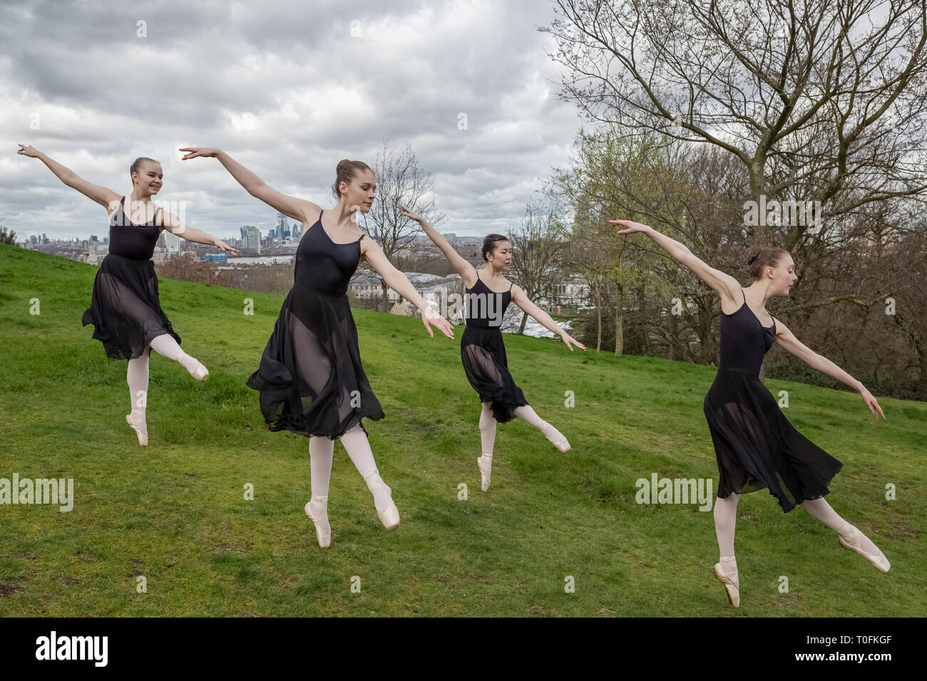 Poppy barnes dancer hi-res stock photography and images - Alamy