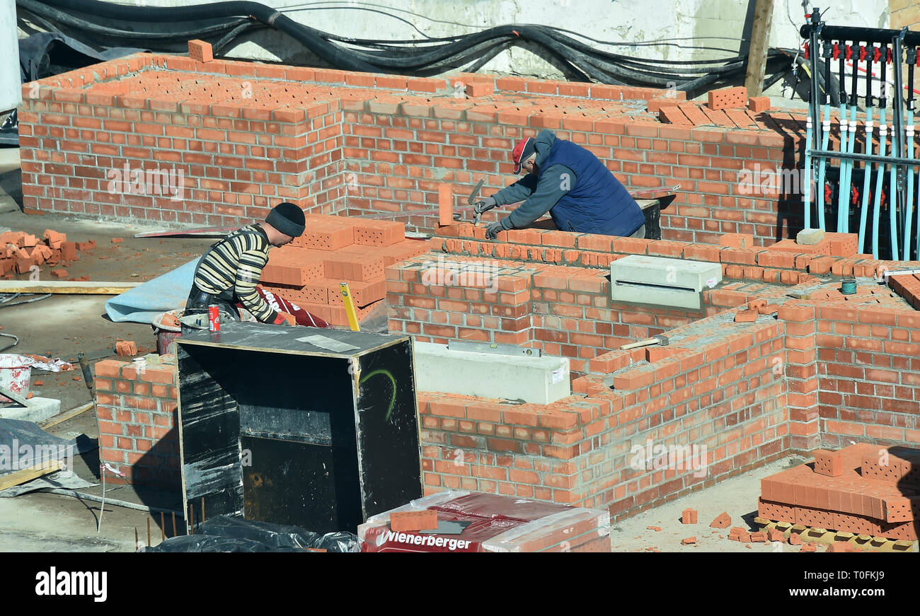Masons work hi-res stock photography and images - Alamy