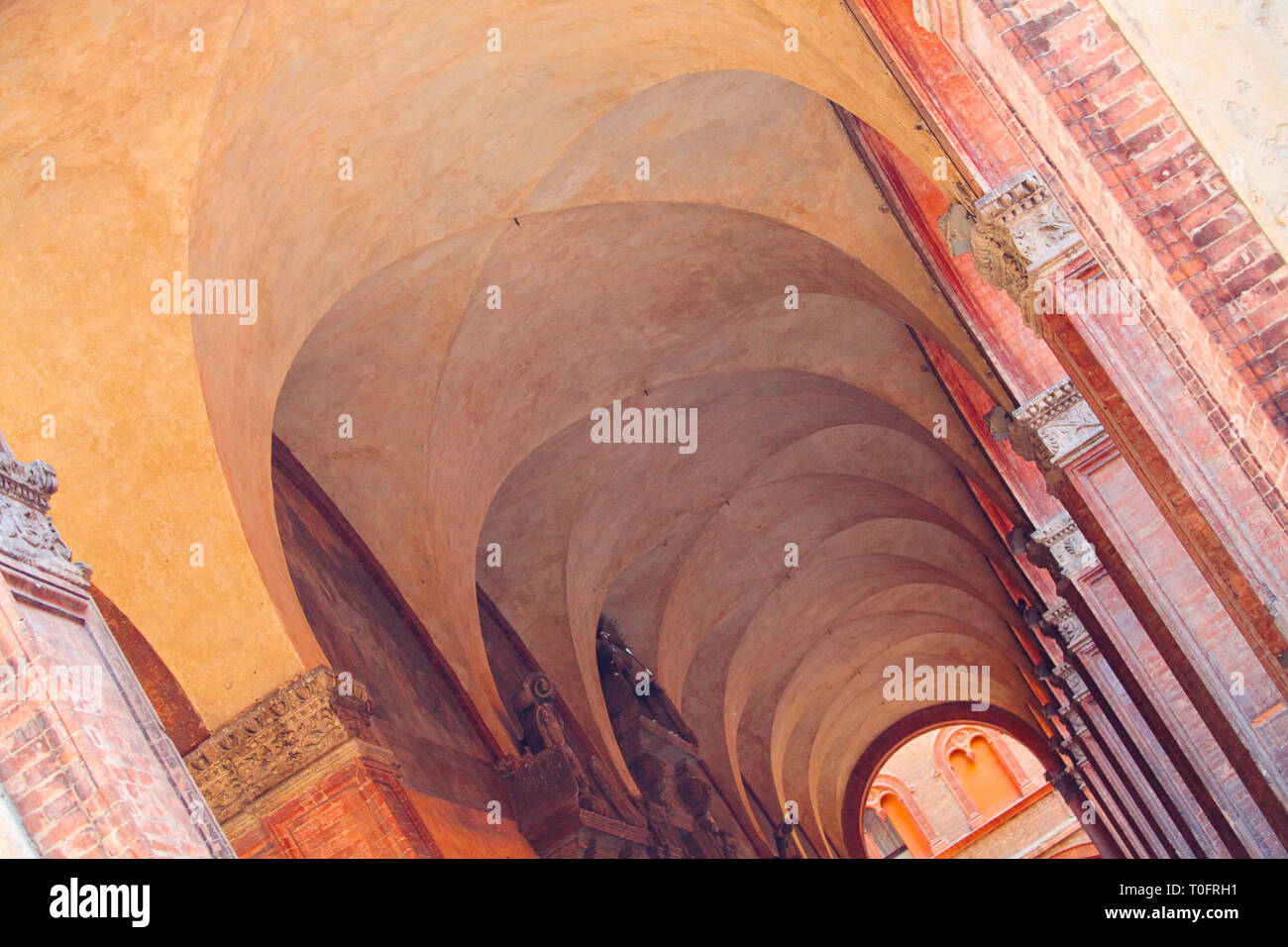 Modena cathedral panorama hi-res stock photography and images - Alamy