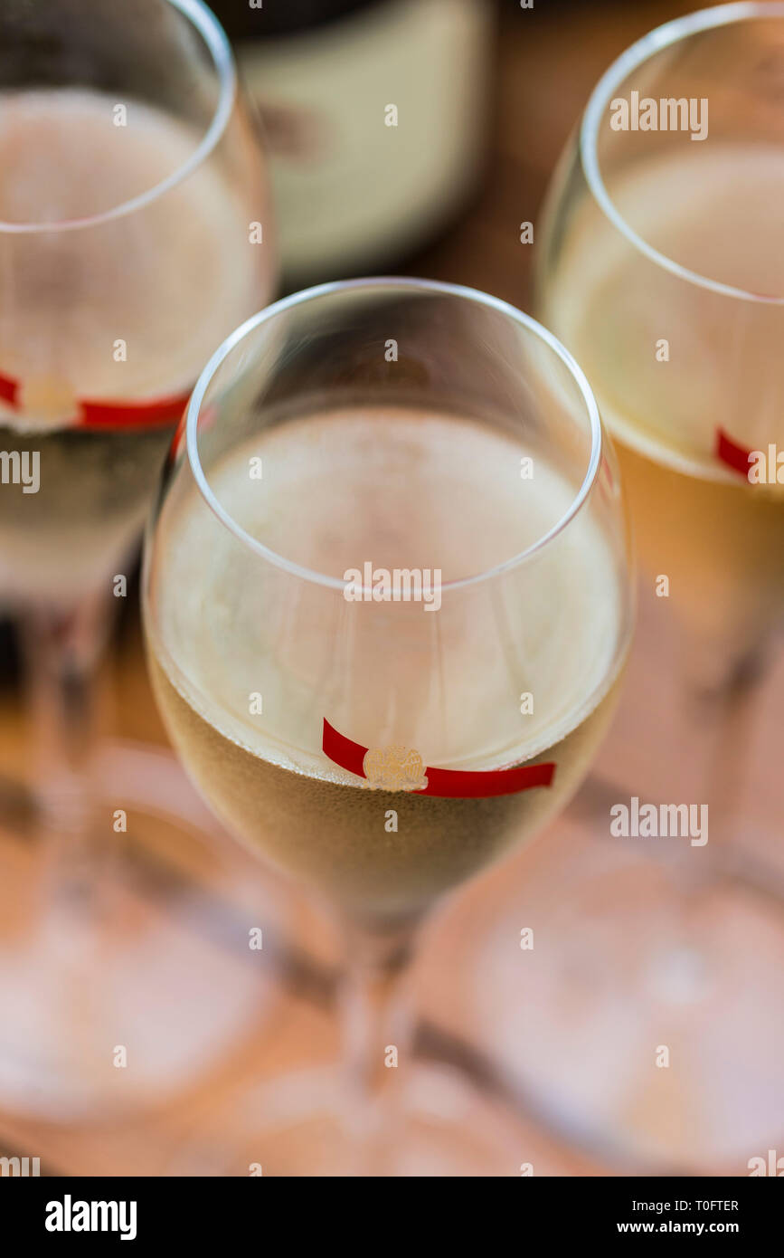 Mumm champagne hi-res stock photography and images - Alamy