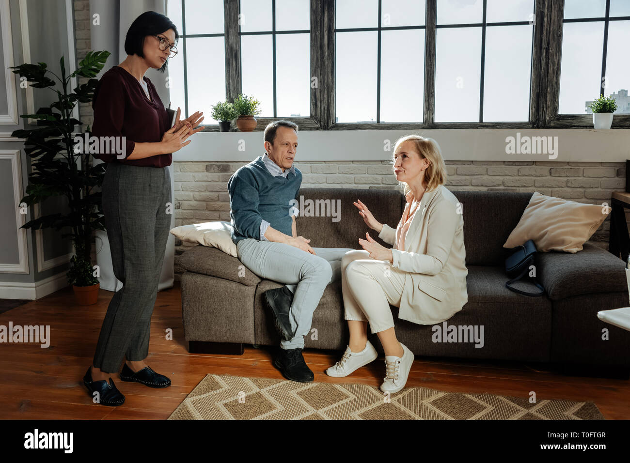 Middle couple indifferent hi-res stock photography and images - Alamy