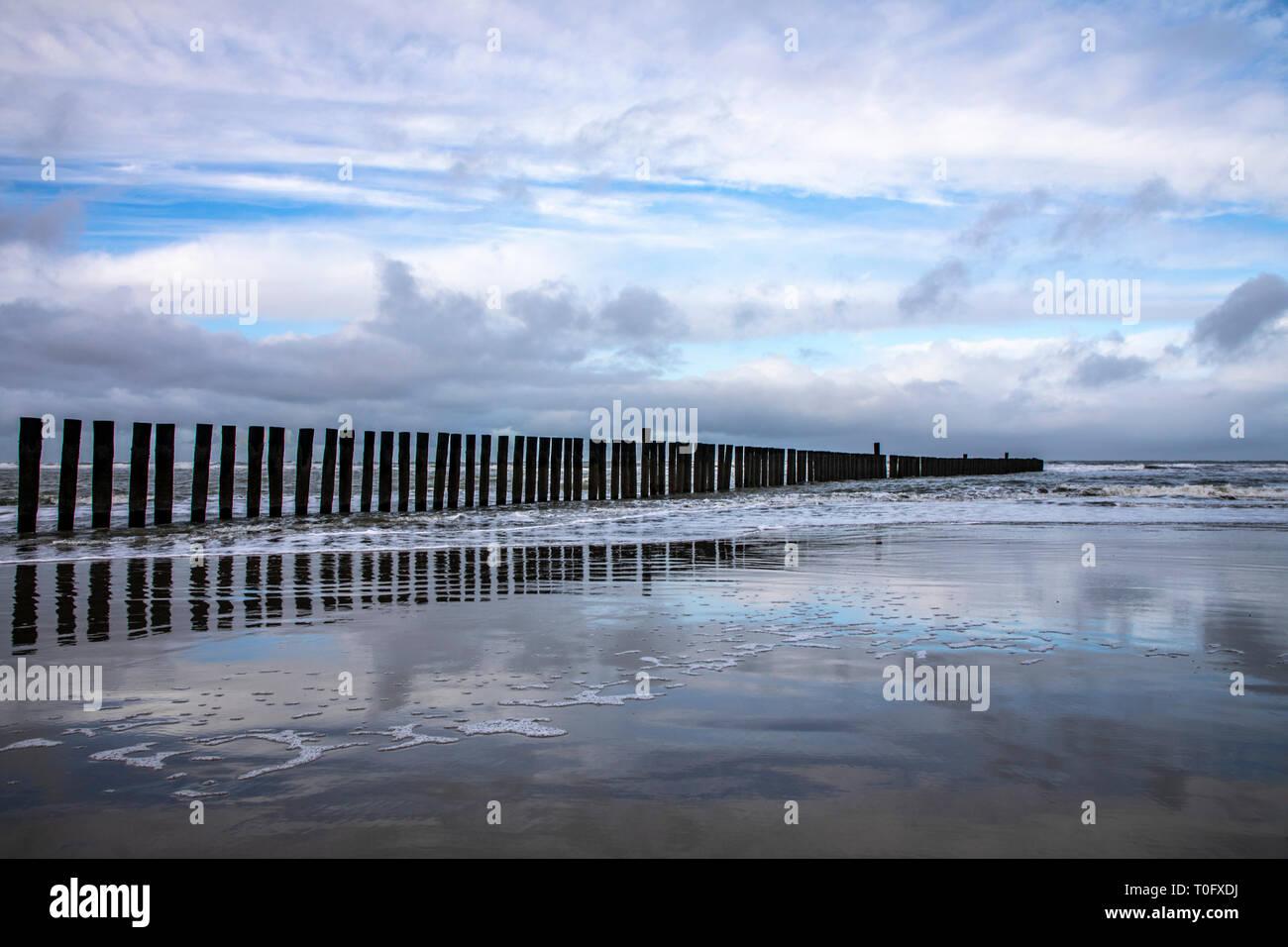 Wangerooge, Ostfriesland, Wadden Sea, west beach at low tide ...
