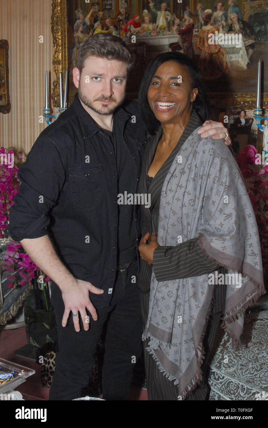 Pearly Gates Peter High Resolution Stock Photography and Images - Alamy