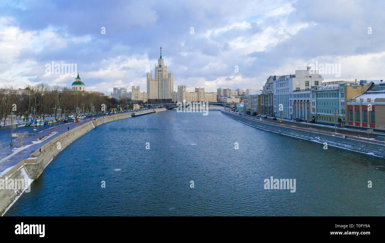 Stalin skyscraper on Kotelnicheskaya in Moscow Stock Photo - Alamy