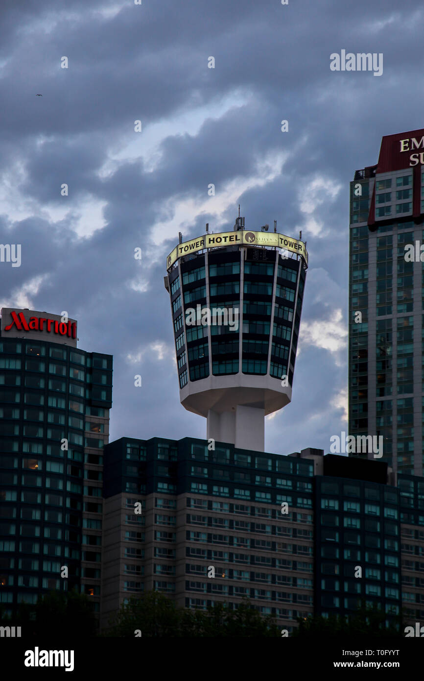 Tower hotel niagara falls canada hi-res stock photography and images ...