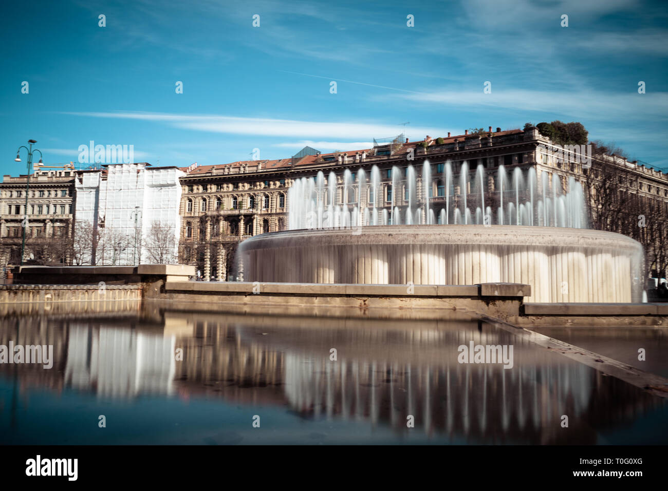 Water fountain milano hi-res stock photography and images - Alamy