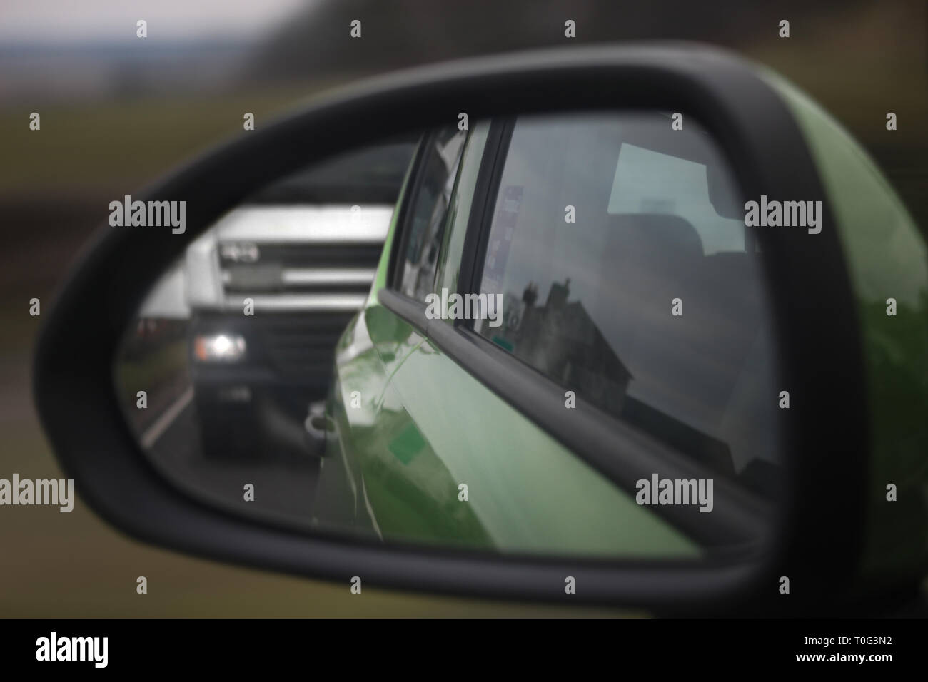 Lorry tailgate hi-res stock photography and images - Alamy